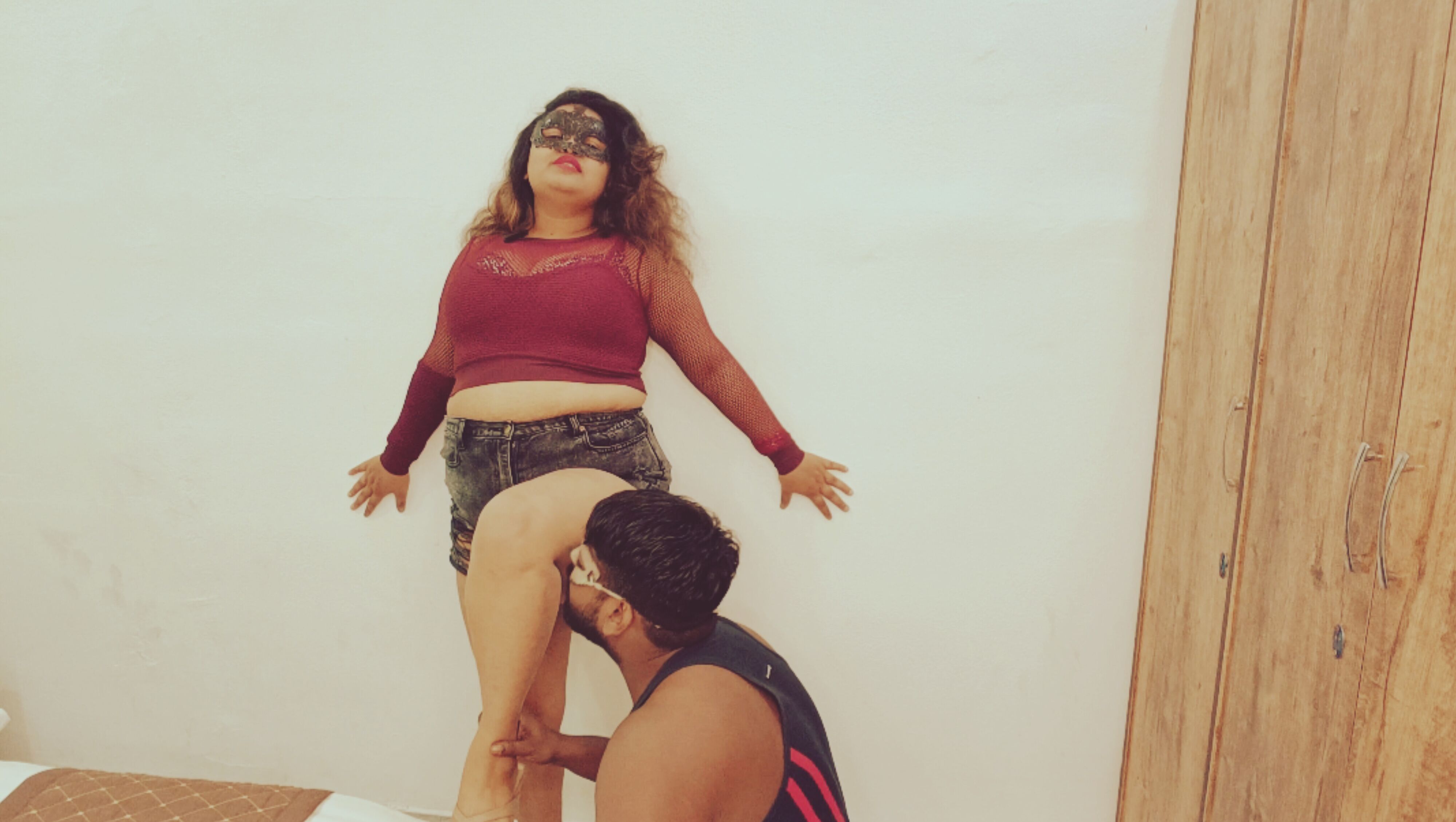 The Horny Boss Left the Receptionist Very Bad After Giving Her a Promotion and Ejaculated Sperm ...